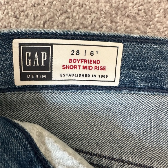 GAP | Shorts | Womens Gap Boyfriend Mid Rise Shorts Sz 286 Tall Cut ...